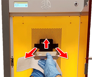 Figure 4 Modular Running a Resin Tray Cleaning After a Failed Build