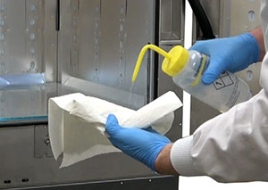 Cleaning the PostCure 1050