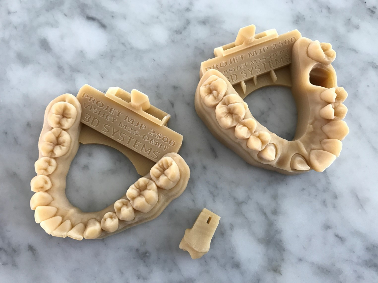 ProJet MJP 2500 dental solution with VisiJet M2R-TN material