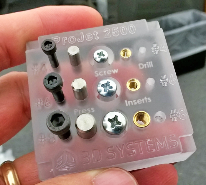 ProJet MJP 2500 Fastening with Screws and Injection Molded Bosses